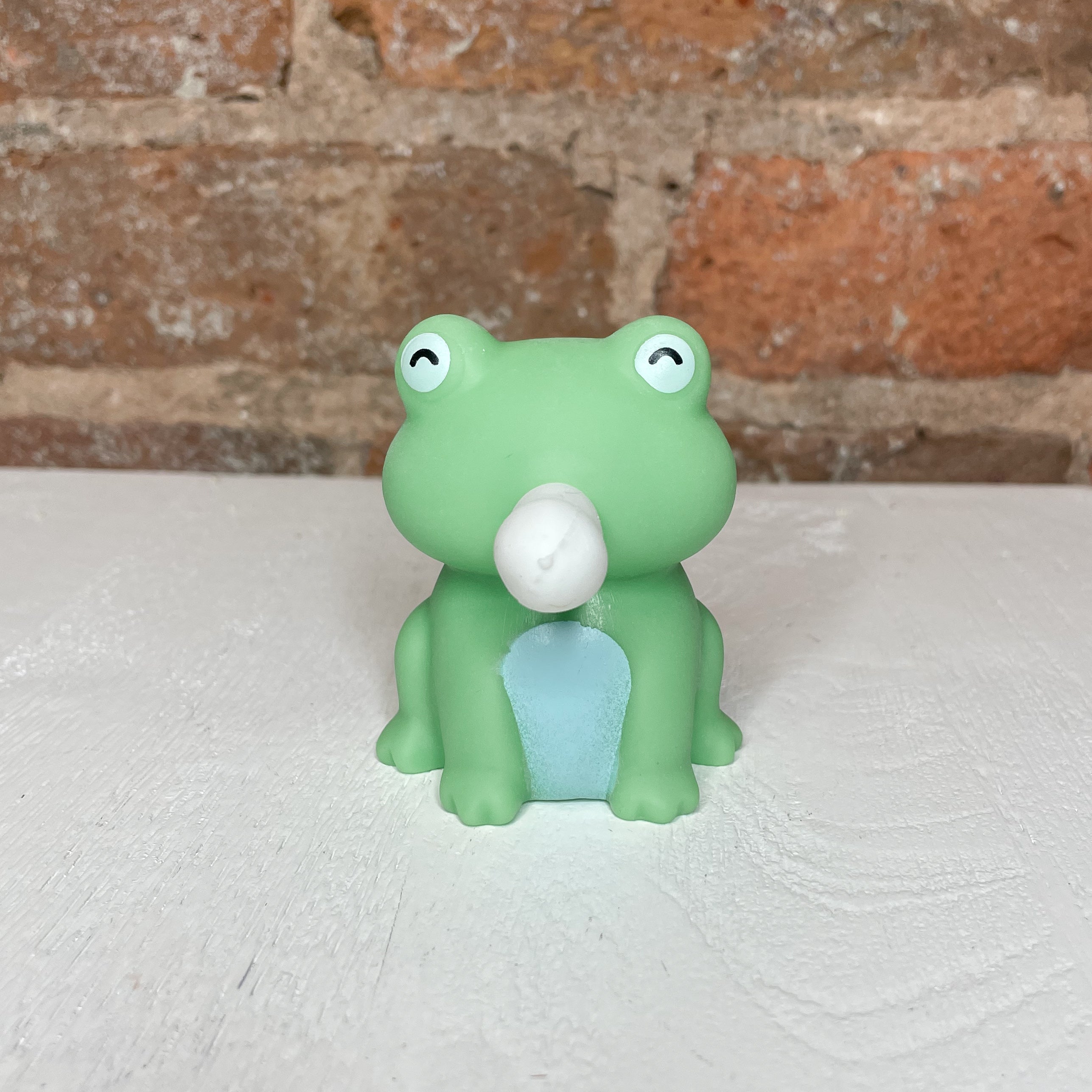 Bubble Blowing Frog – MarketPlaceManning
